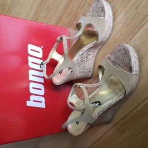 BONGO | Shoes | Bongo 75 Gold Wedge Sandals In Very Good Condition ...